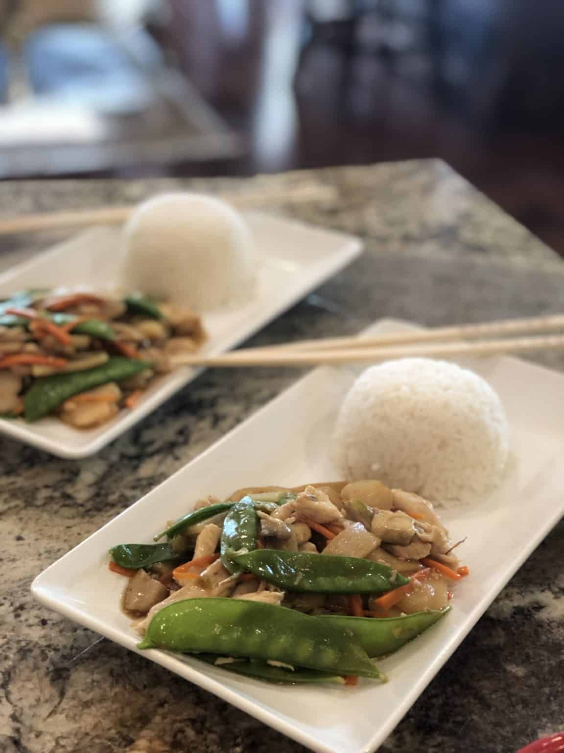 Moo Goo Gai Pan: Healthy and Happy in 30 Minutes - Lakeside Table