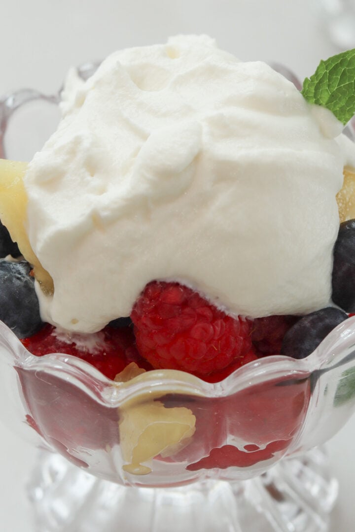 How to Use a Whipped Cream Dispenser Recipe - Lakeside Table